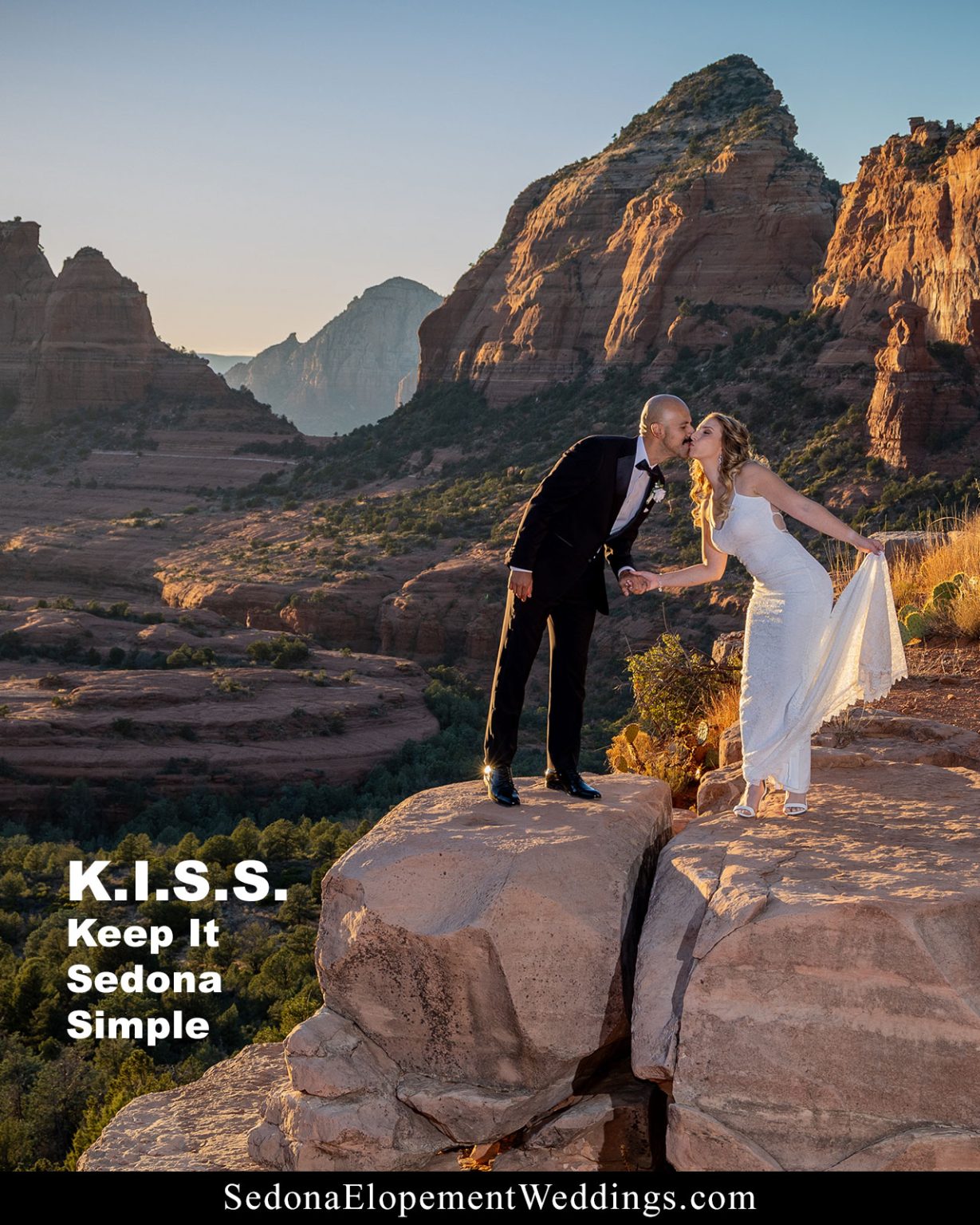 Simple Destination Wedding – Sedona Elopement Weddings